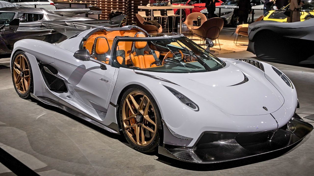9 Sports cars that were built just to break records
