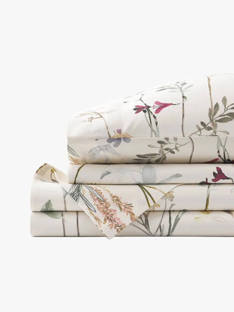 The Best Floral Bed Sheets Are Beautiful for Any Design Aesthetic