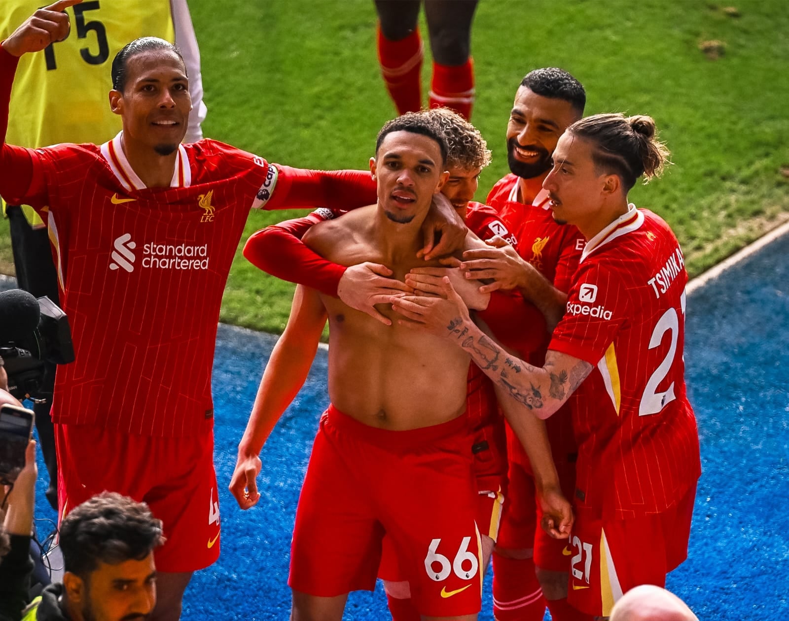 Liverpool consigue un ajustado triunfo ante Leicester y queda a un paso ...