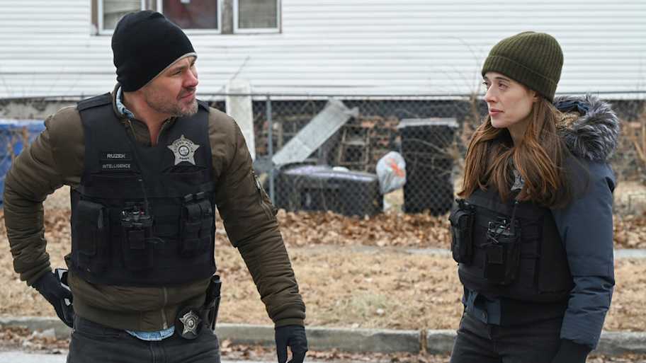 Chicago PD boss confirms "emotional fall out" for two of the show's ...