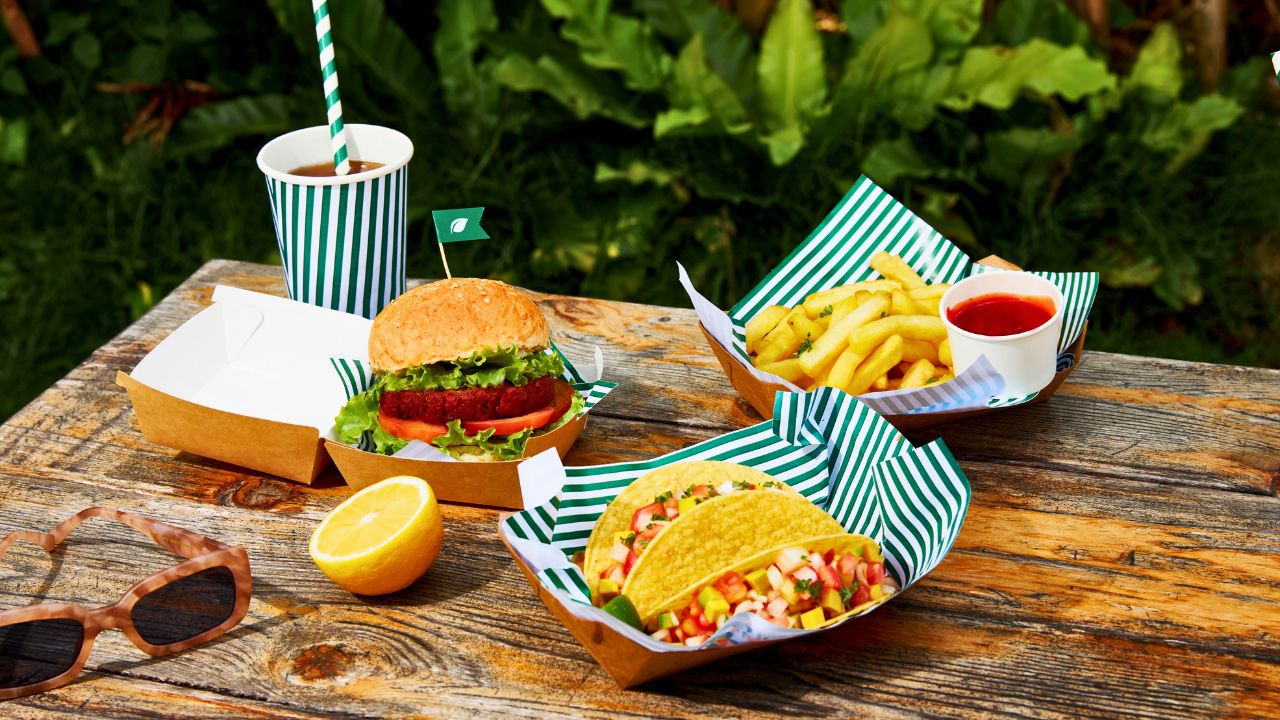 10 Local Fast Food Chains That Crush the Big Brands