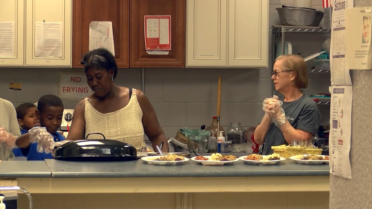 Hands Across Decatur host Easter lunch