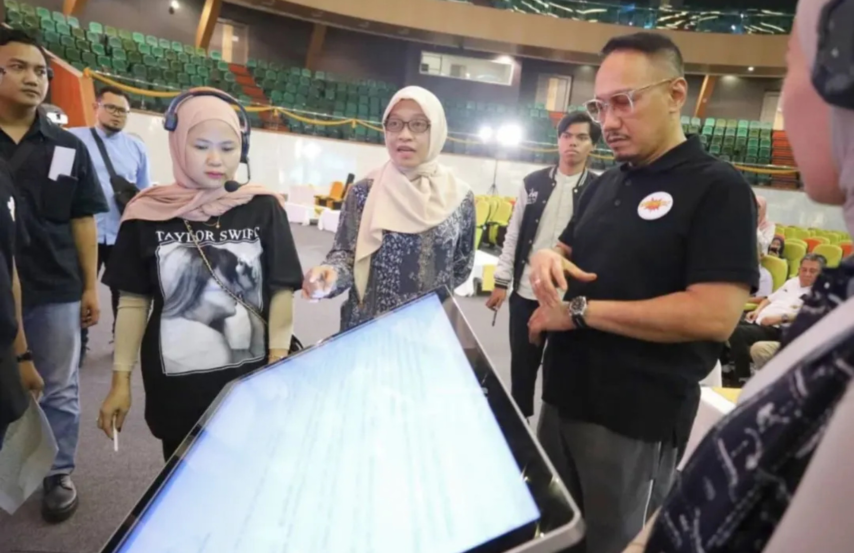 Program Unggulan Rudy-Seno 'Gratispol' Diluncurkan Hari Ini, Ribuan ...