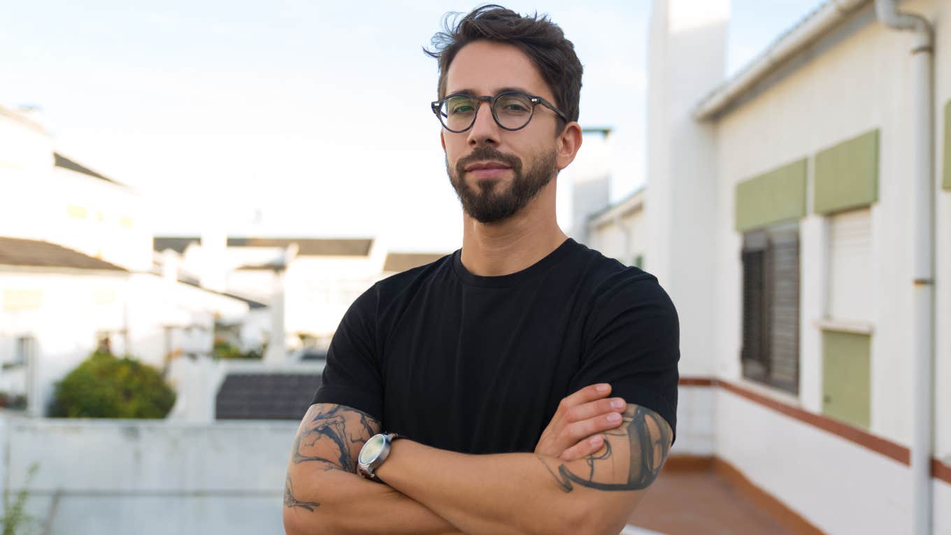 11 Signs Of A Selfishly Transactional Person Who Only Reaches Out To ...