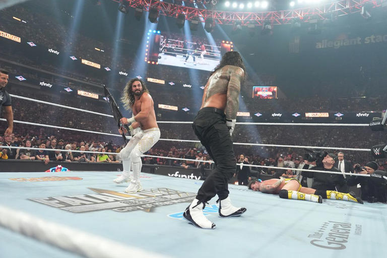 【WWE】『レッスルマニア41』ポール・ヘイマンが仕掛けた“祭典史上最大の裏切り”3WAY決戦はロリンズがレインズとCMパンクを制す