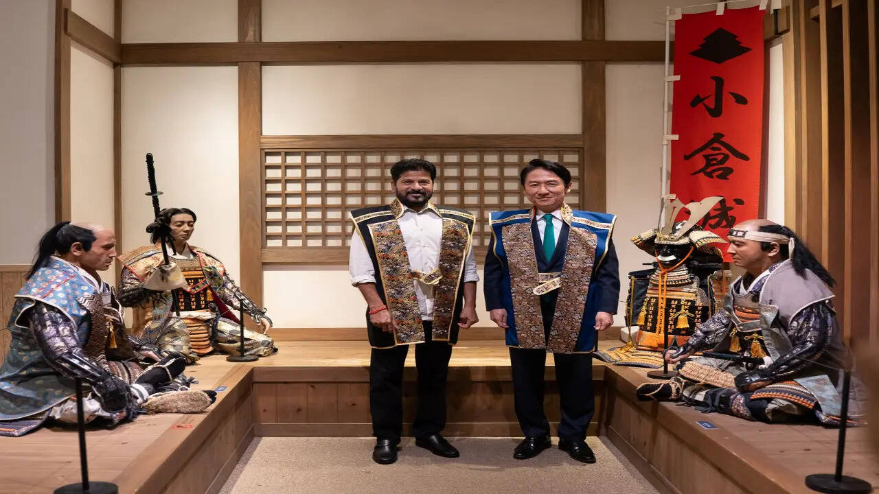 హైదరాబాద్ వాసులకు గుడ్ న్యూస్...రానున్న ఎకో టౌన్ ....భారీగా ఉద్యోగ అవకాశాలు