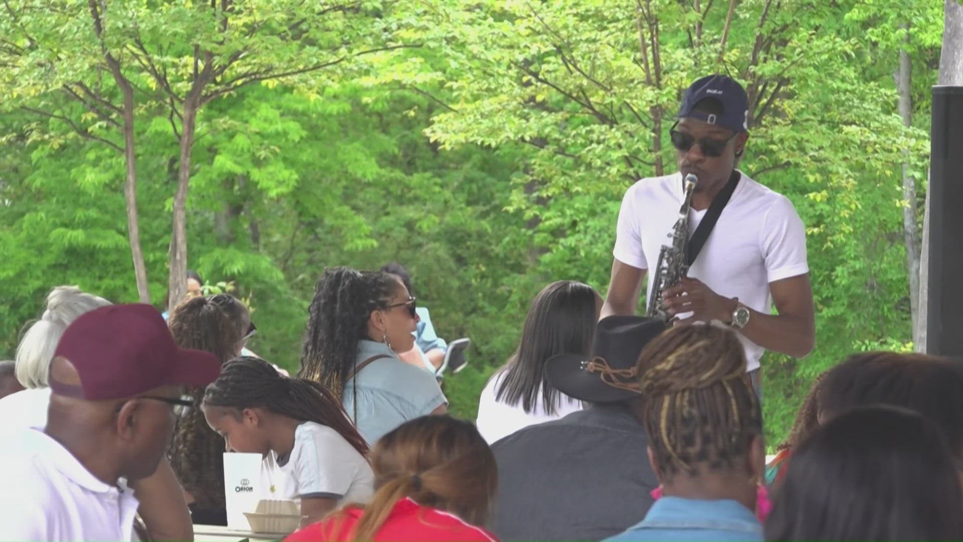 Revival of local 'Denim Sunday' tradition draws hundreds to Huntsville ...