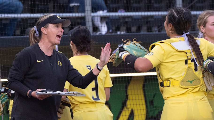 No. 10 Oregon Softball's Series Win Over No. 7 UCLA Shakes Up Big Ten ...