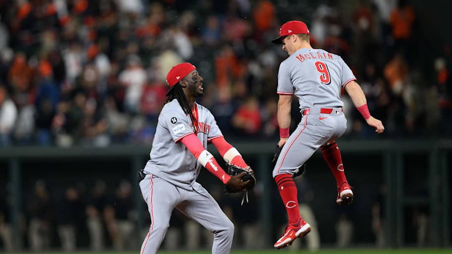 Watch and Listen: Cincinnati Reds Elly De La Cruz Makes Diving Catch vs ...