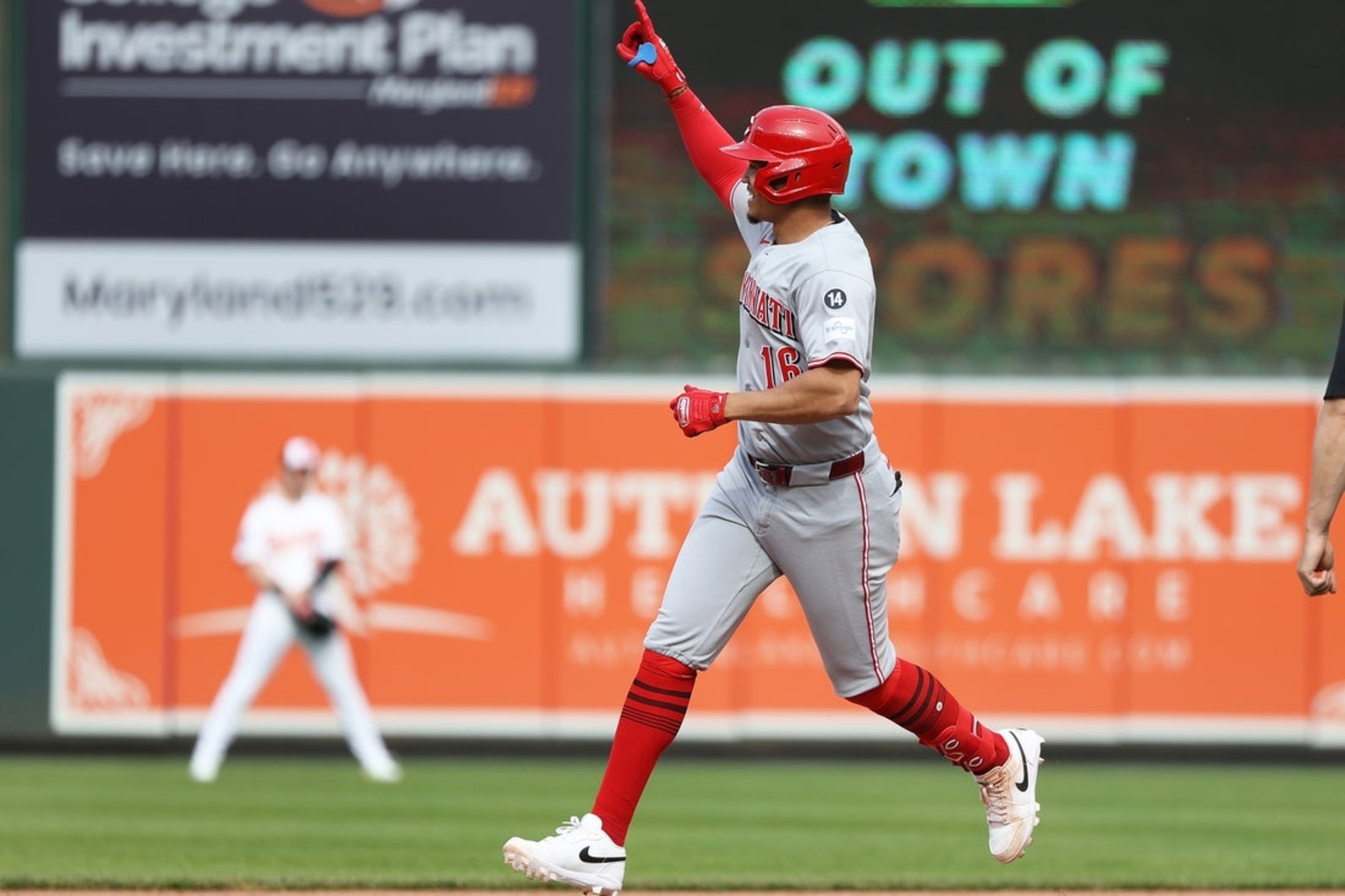 Reds, Marlins coming off notable wins entering 3-game series