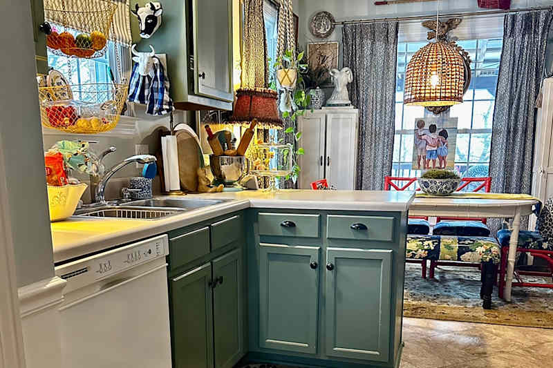 This Designer's Maximalist Kitchen Was Decorated for Under $300
