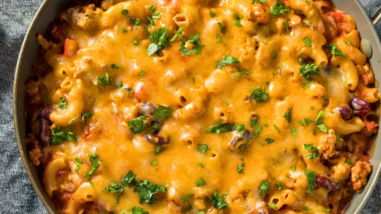12 Crazy Ingredients People Are Adding to Their Mac and Cheese