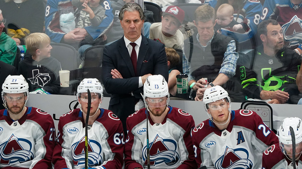 Avalanche HC Jared Bednar goes off on refs for missed call during ...