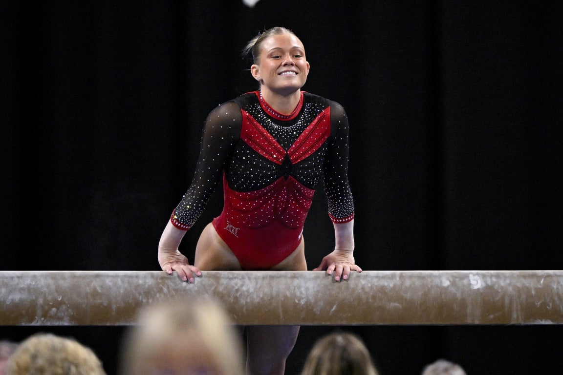Superb photos of top Utah Utes gymnast Avery Neff