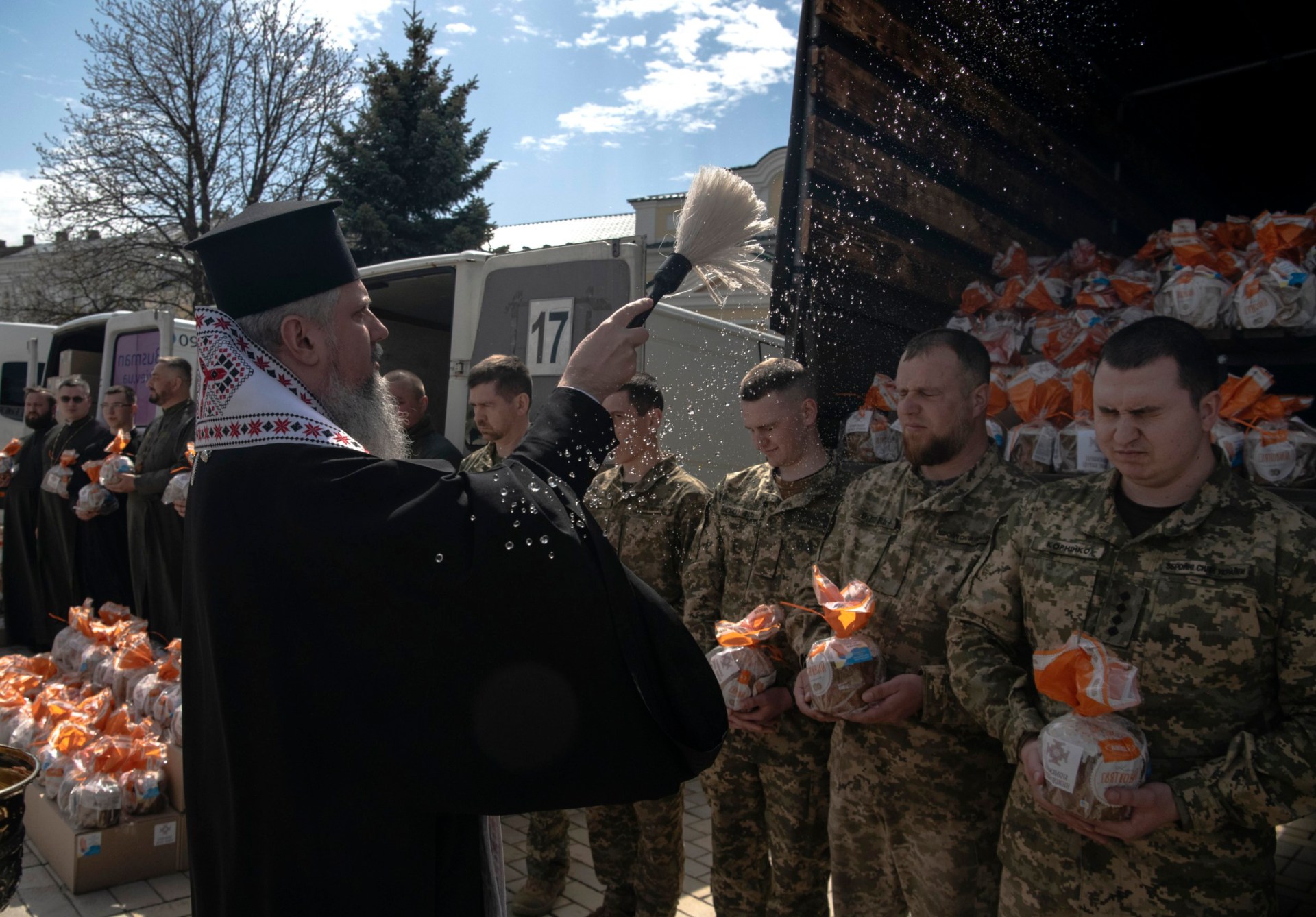 Putin's 'Easter truce' comes to end while Zelensky accuses Russia of ...