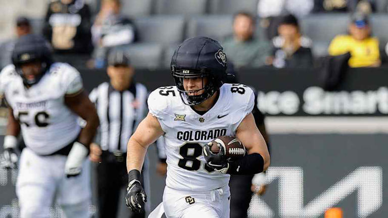 Transfer Quarterback Kaidon Salter Takes Reins From Shedeur Sanders For ...