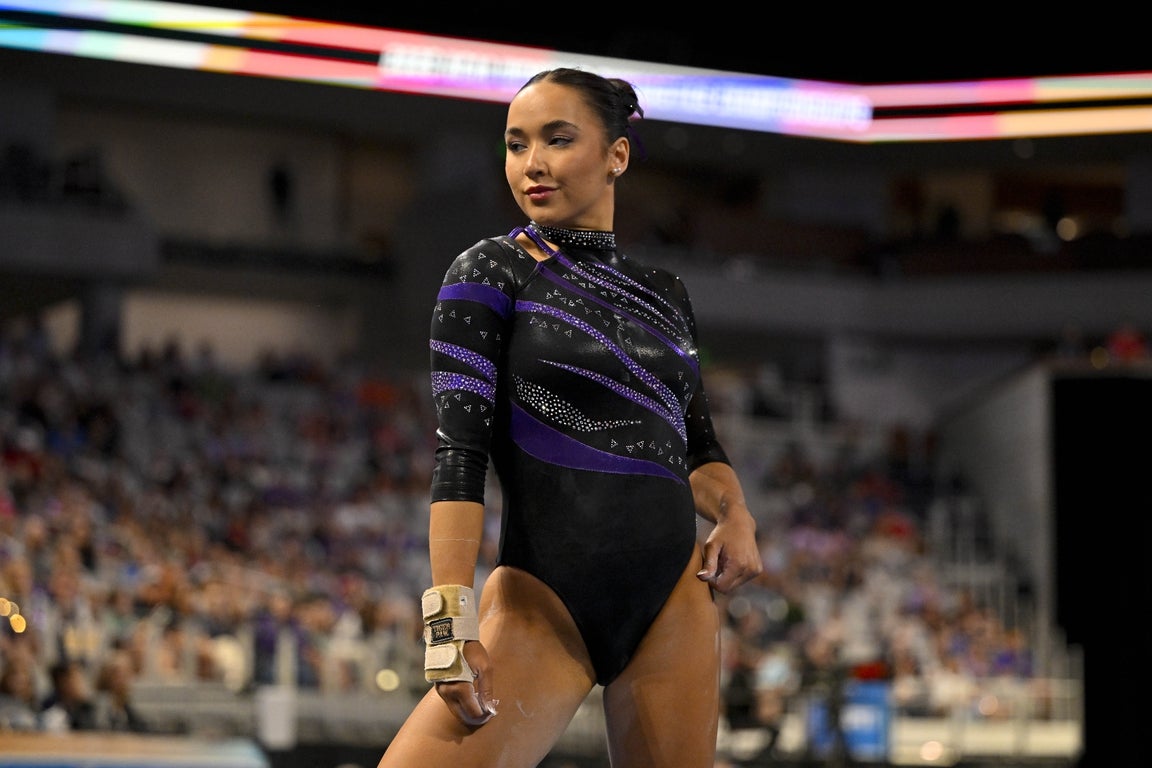 Superb photos of top LSU gymnast Aleah Finnegan