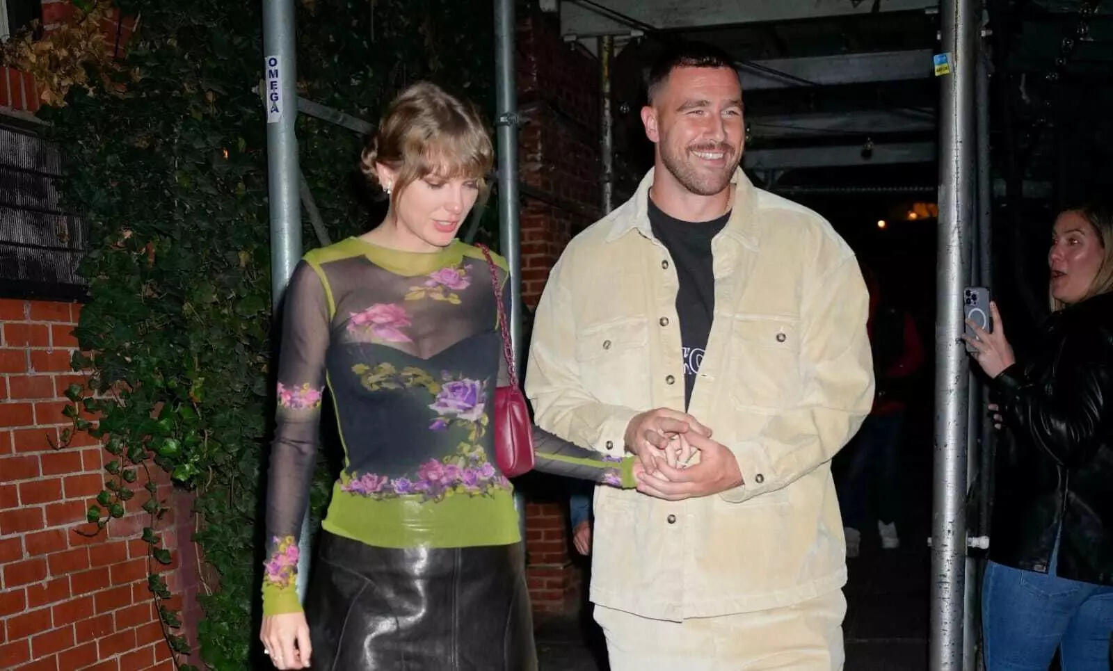 Did Travis Kelce push Taylor Swift to cut ties with Blake Lively during ...