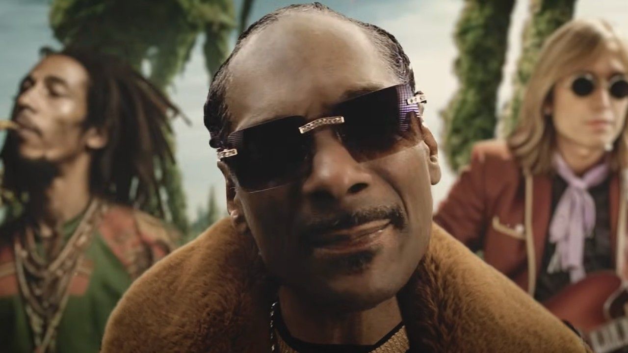 I'm Loving Snoop Dogg Celebrating 4/20 With An Easter Bunny Meme And An ...