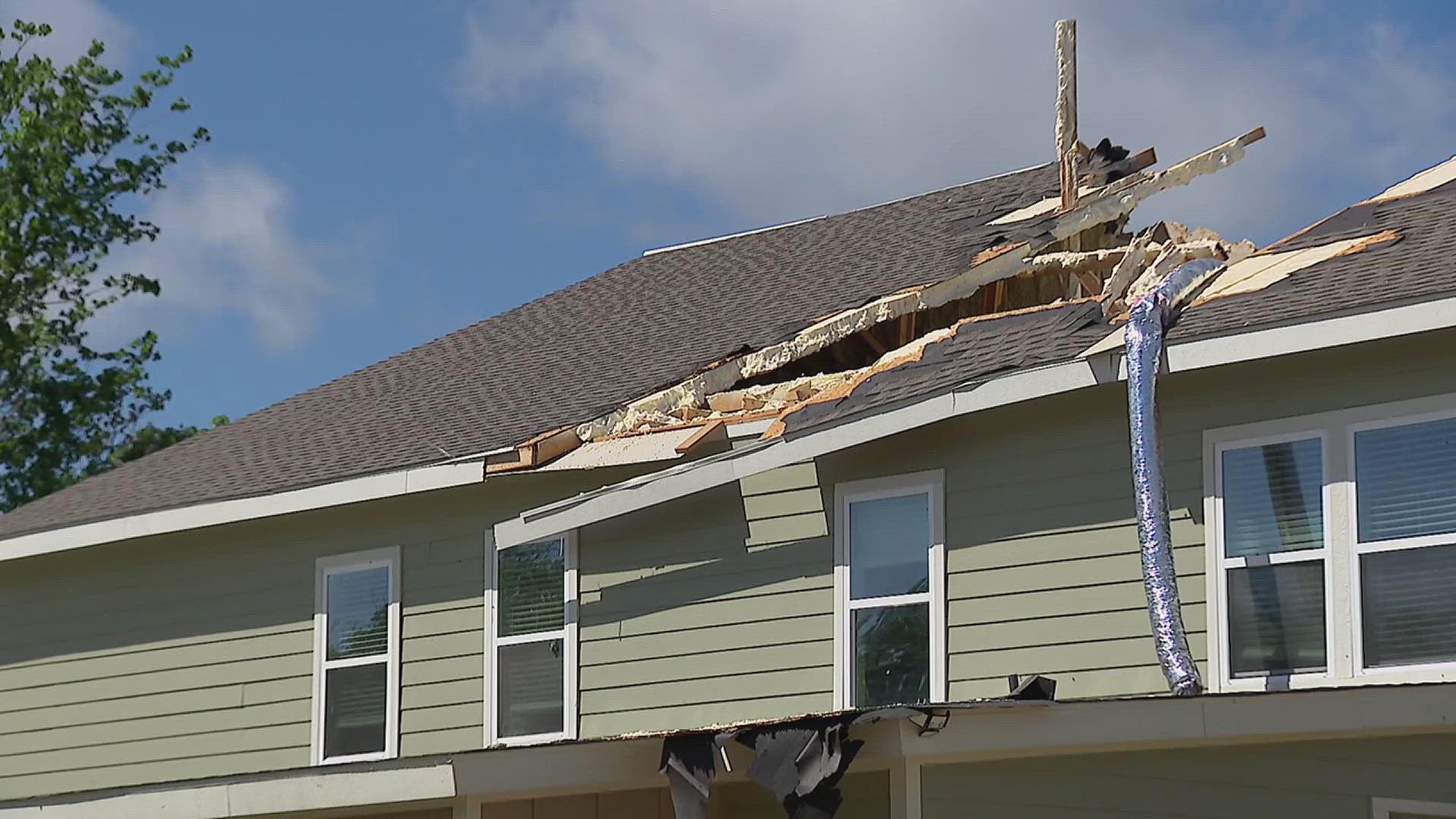 Severe weather rocks North Texas