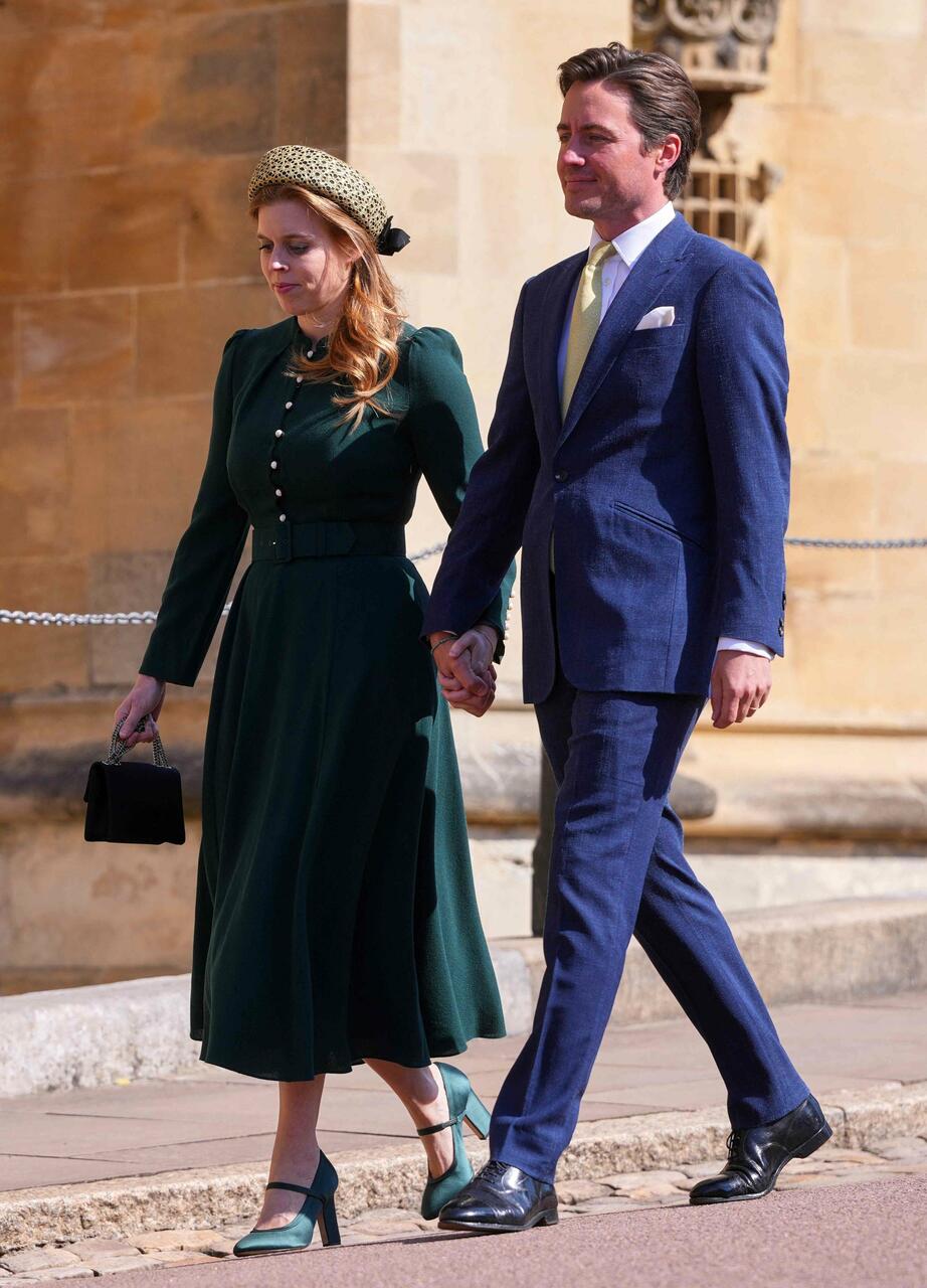 I reali alla messa di Pasqua a Windsor, tutti i look: Carlo e Camilla ...