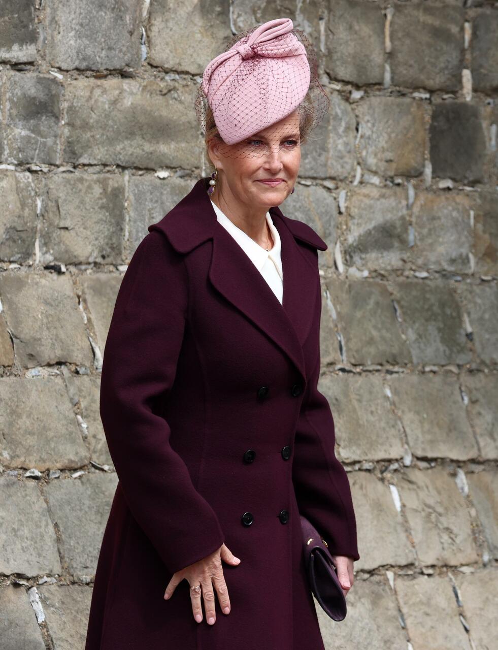I reali alla messa di Pasqua a Windsor, tutti i look: Carlo e Camilla ...