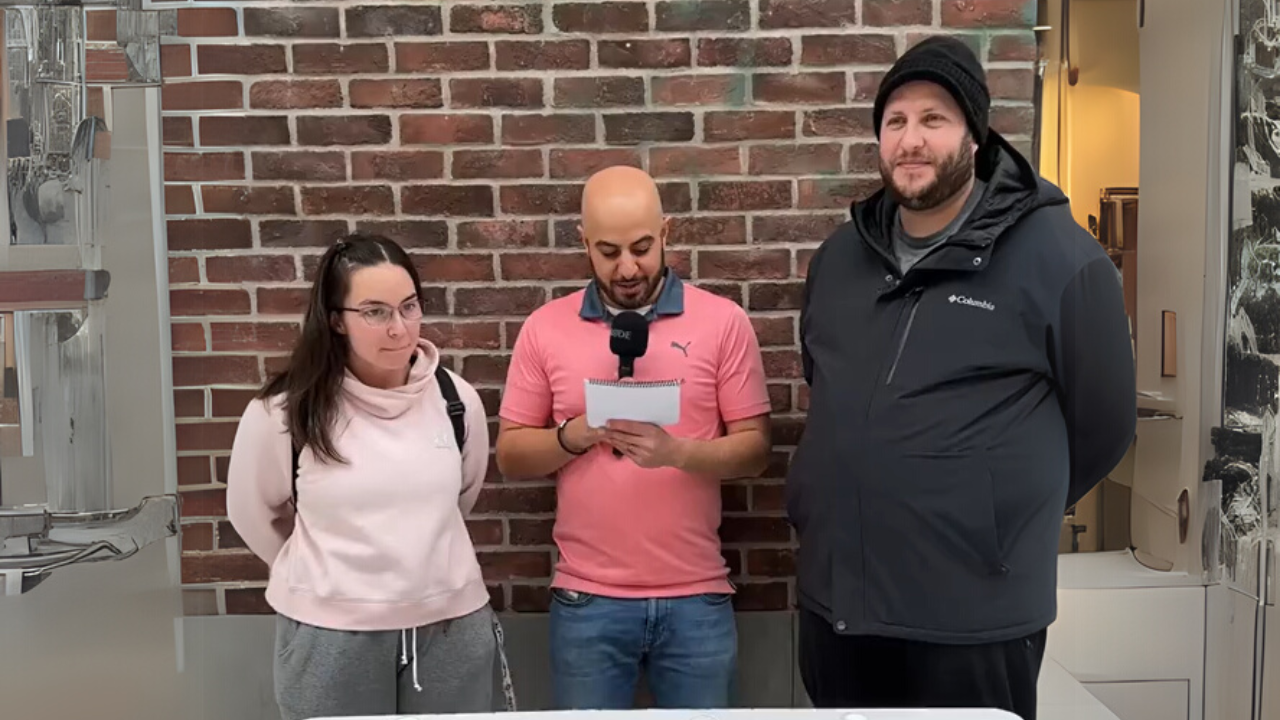 Boyfriend VS Girlfriend Trivia