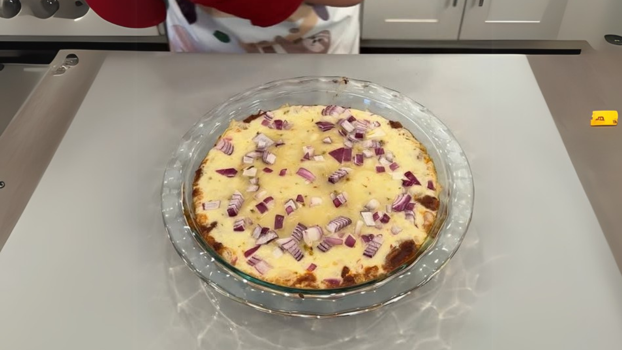 Yummy Game Night Dip (with Chips)