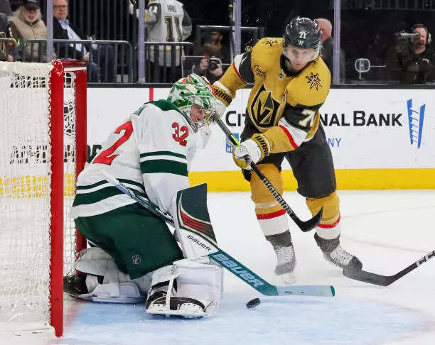 Brett Howden scores with 0.1 seconds left as Vegas Golden Knights ...