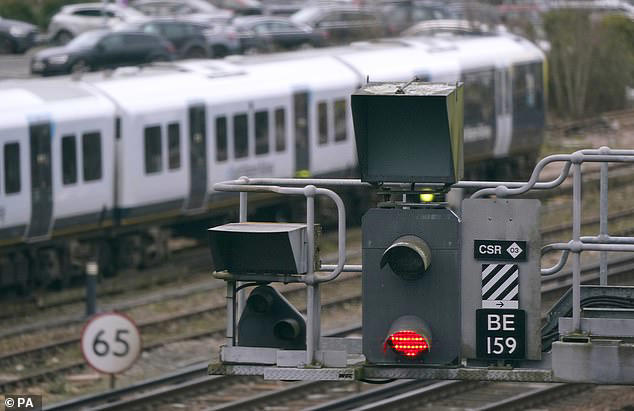 Fears for steam trains after plans to abolish traditional signals