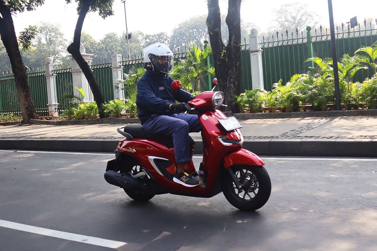 Muncul Motor Matic Baru 2025 Lebih Murah dari Honda Stylo 160 Mirip ...