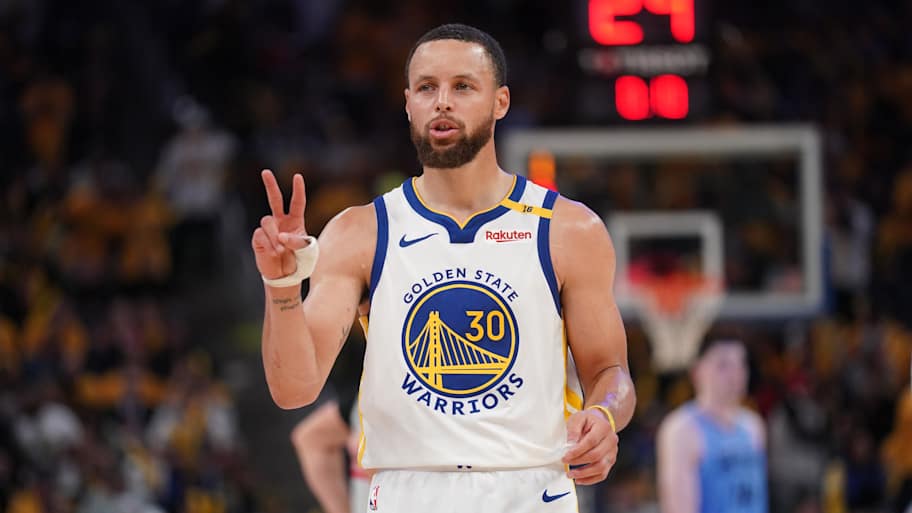 Steph Curry Makes NBA History in Warriors-Rockets Game 1