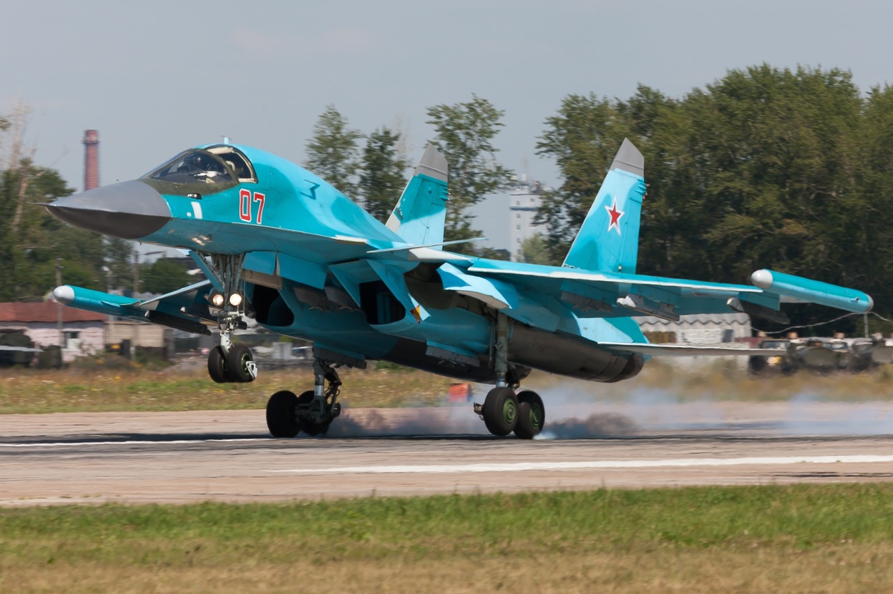 Russia Receives New Batch of Su-34 Fighters