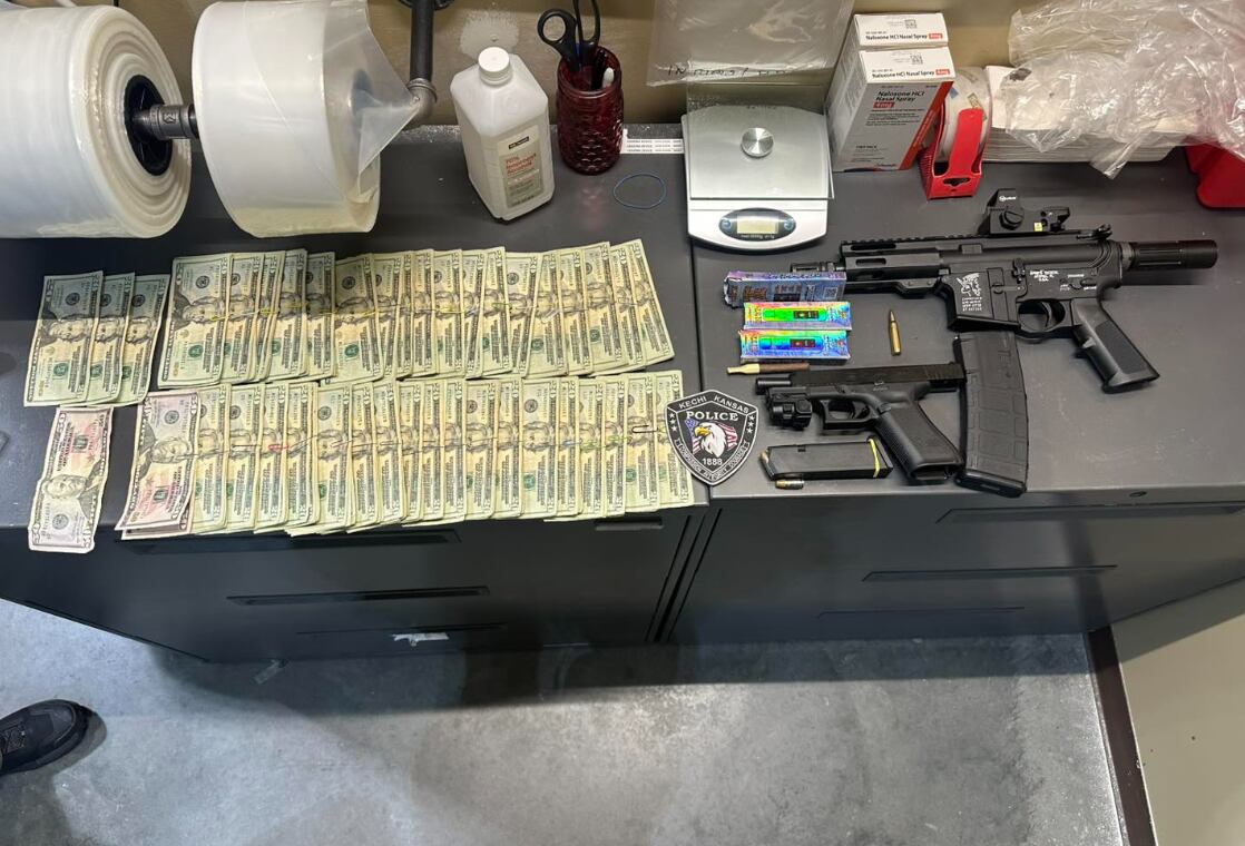 Drugs, loaded guns, money seized by Kechi PD during traffic stop