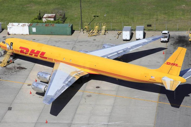DHL, 미국 소비자 대상 800달러 초과 국제 배송 일시 중단