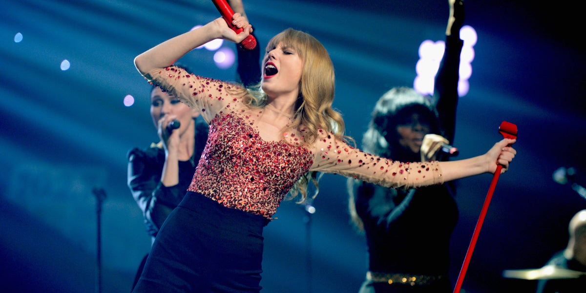 Here's How To Tell If A Singer Is Lip-Syncing, And It Changes Everything