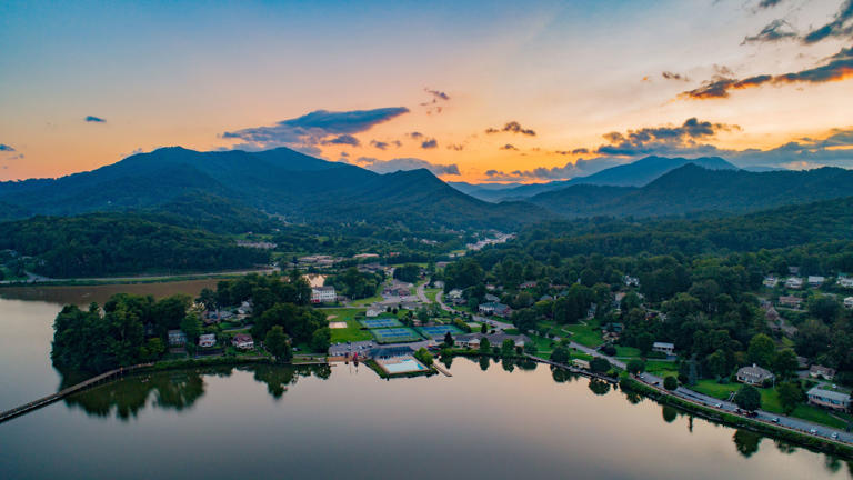 Swap Asheville For This Unique "Spiritual" Blue Ridge Town Near The ...
