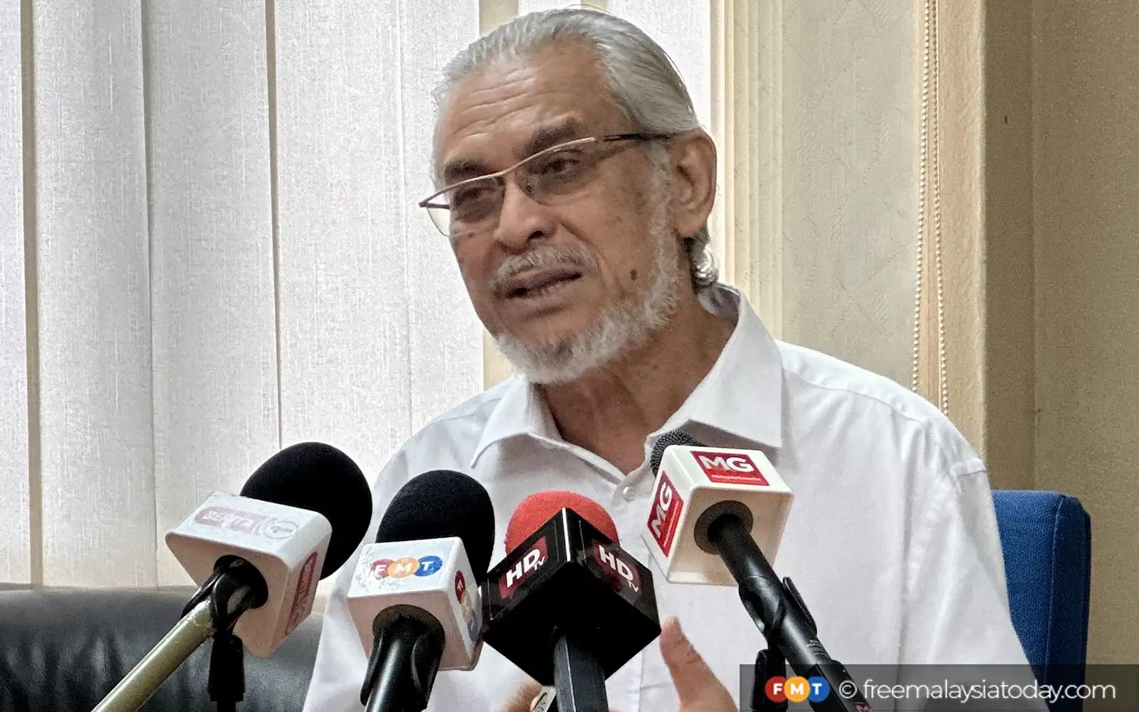 Khalid Samad demands apology from actress over Malay settlement board ...