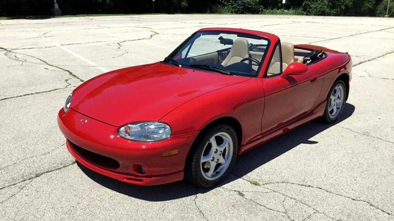 10 Cheapest Proper RWD Sports Cars Money Can Buy