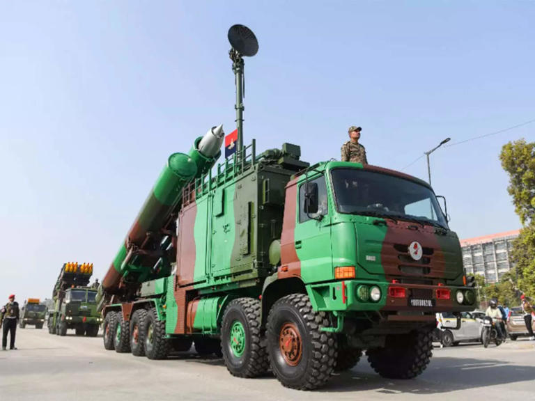 India sends second batch of BrahMos missiles to Philippines ...