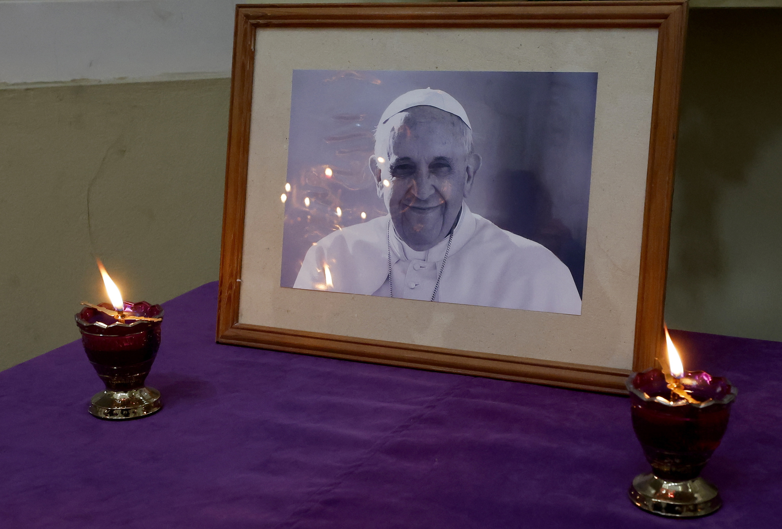 Cerebral hemorrhage possible cause of pope's death