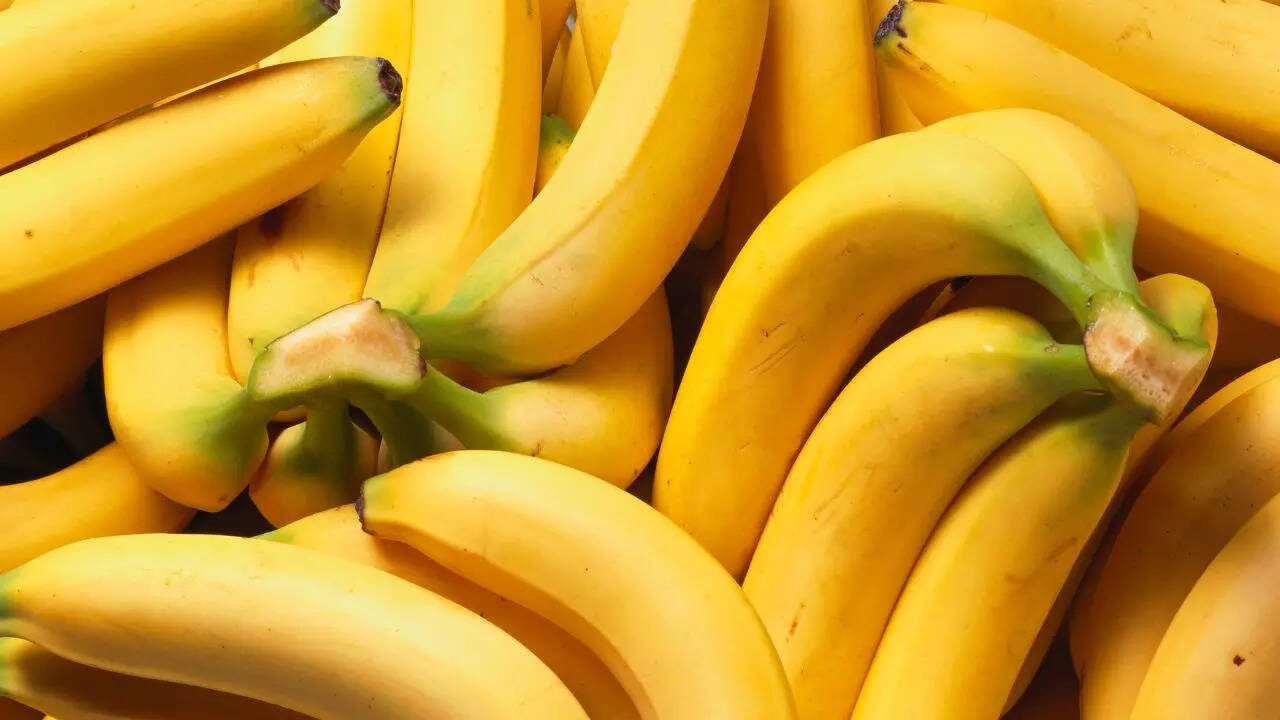 Why should you avoid eating too much bananas in kidney issues