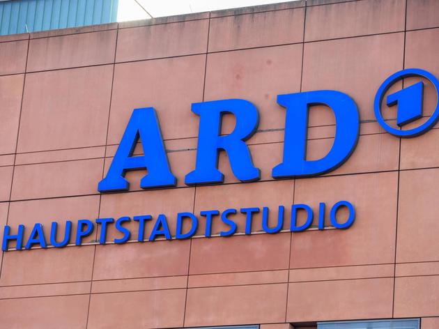 Dramatischer Anlass: ARD, ZDF und RTL ändern TV-Programm heute mehrfach