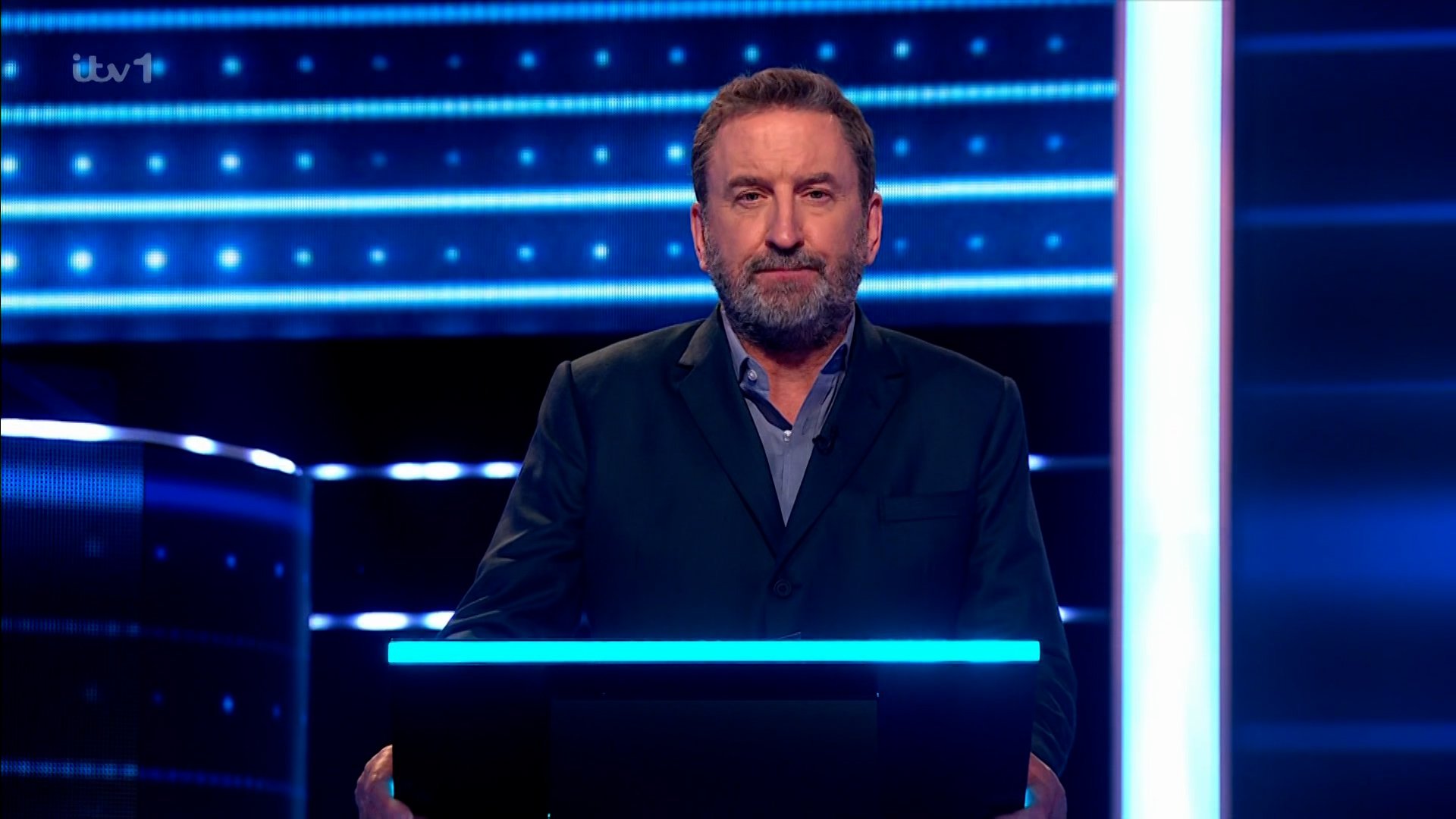 ITV game show fans blast presenter for 'mean' jibe about contestant's nose