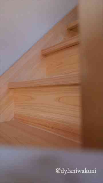 Assembling stairs with traditional carpentry techniques