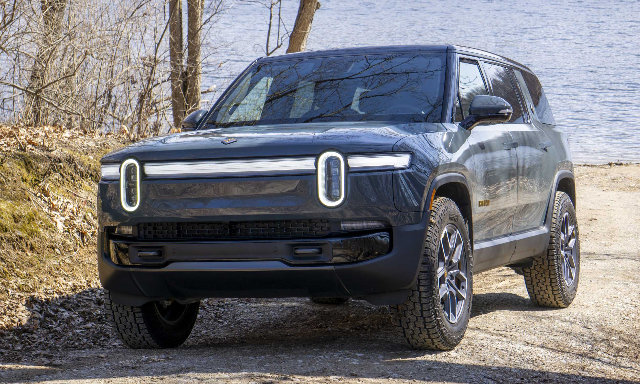 2025 Rivian R1S Tri-Motor Review: Excellent Performance and Utility