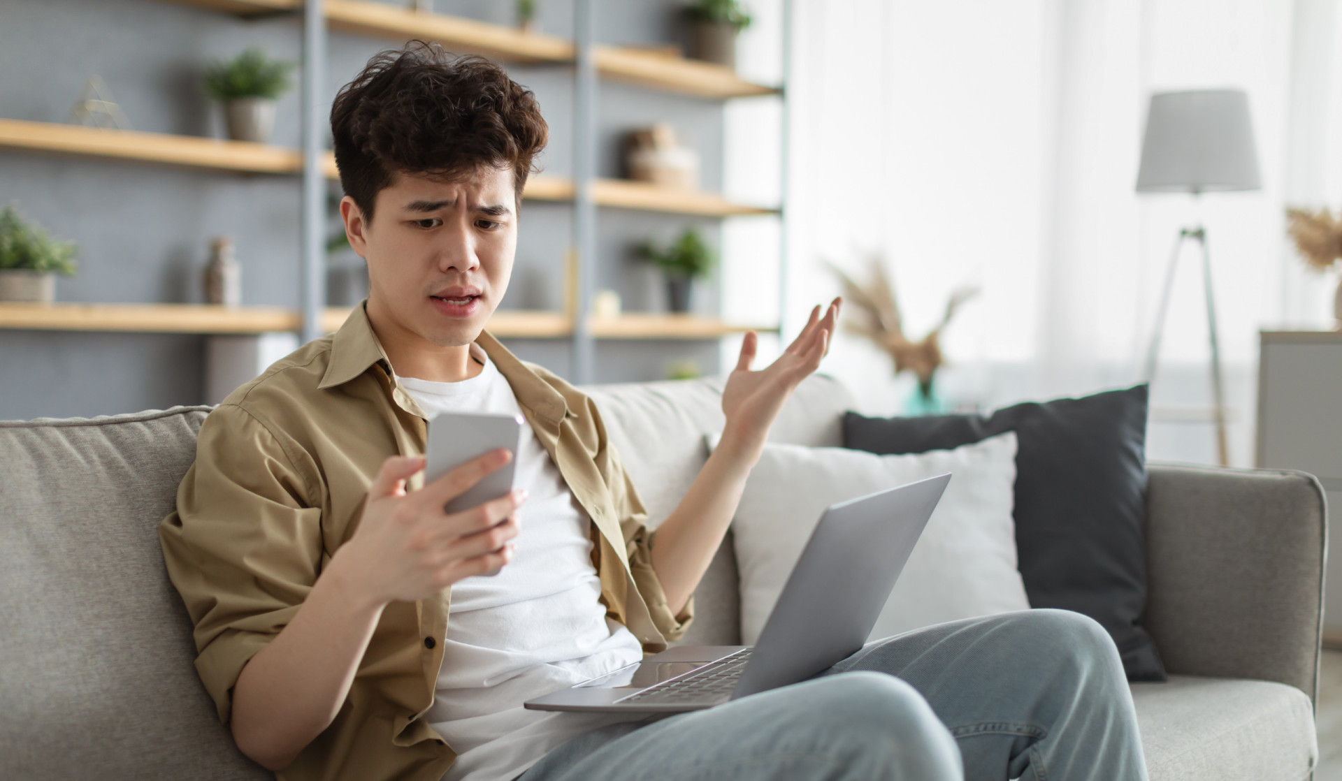 Smishing vs. phishing: why you need to know the difference