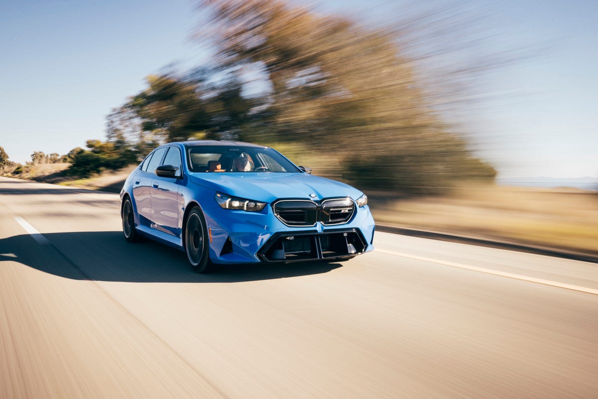 2025 BMW M5: Original High-Quality Photos from Every Angle