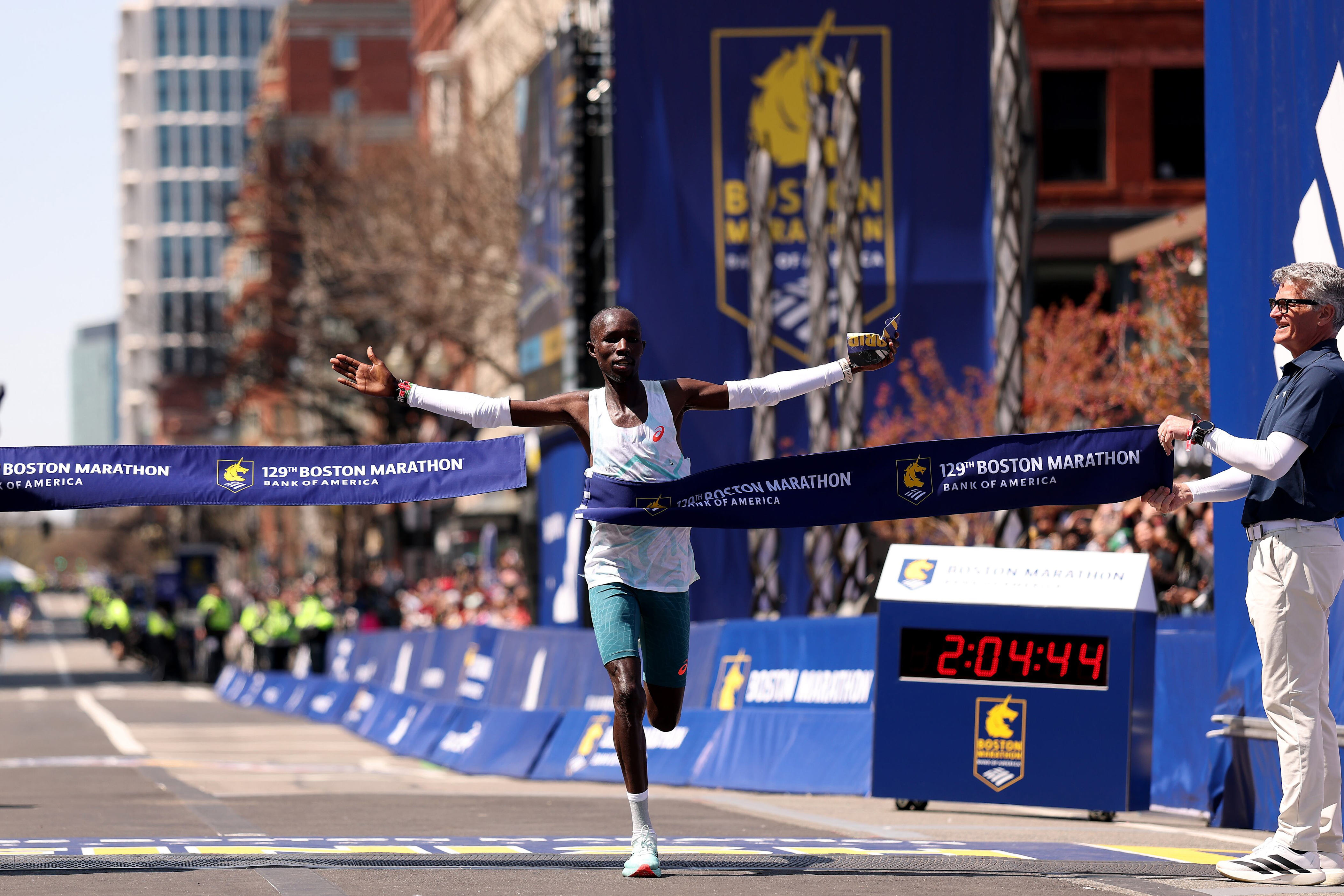 129th Boston Marathon (live updates): Tens of thousands of runners ...