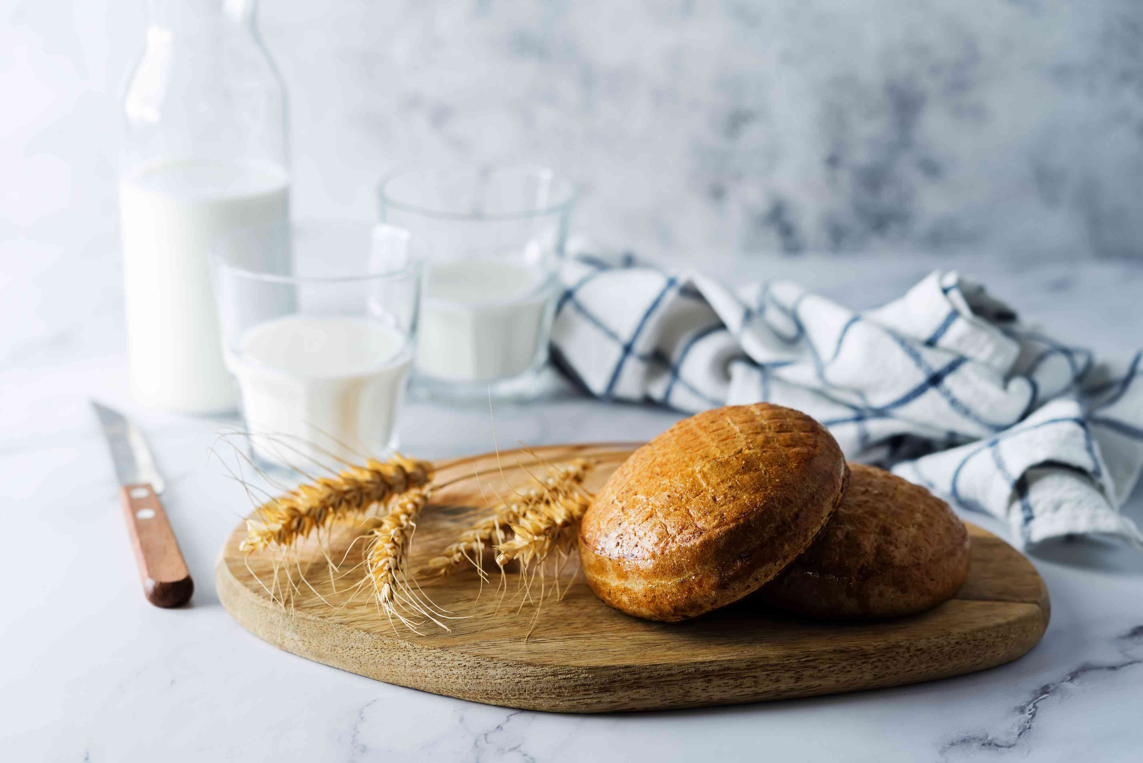 Cutting Carbs May Have Same Benefits as Fasting, Study Finds